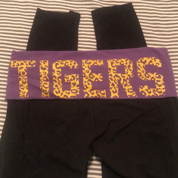 PINK Victoria's Secret | Pants & Jumpsuits | Lsu Tiger Pink Leggings ...